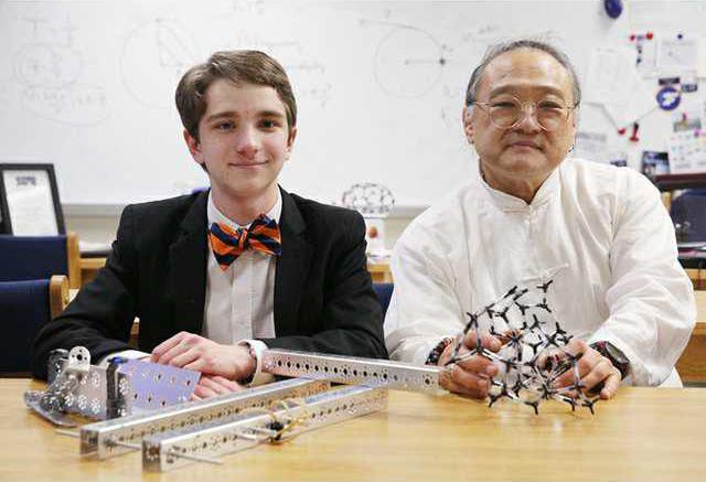 Star student Corey Matyas, teacher Hyuk Kim find science connection ...