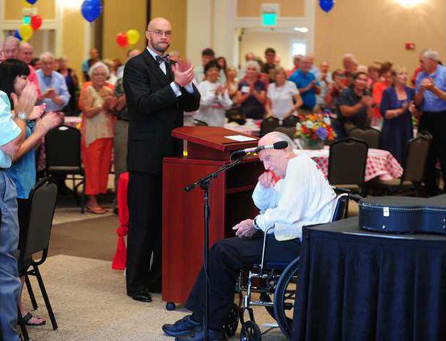 Homeless shelter founder celebrates 90th birthday - Gainesville Times