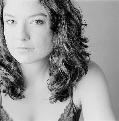 Jennifer Daniels weaves stories with folk music - Gainesville Times