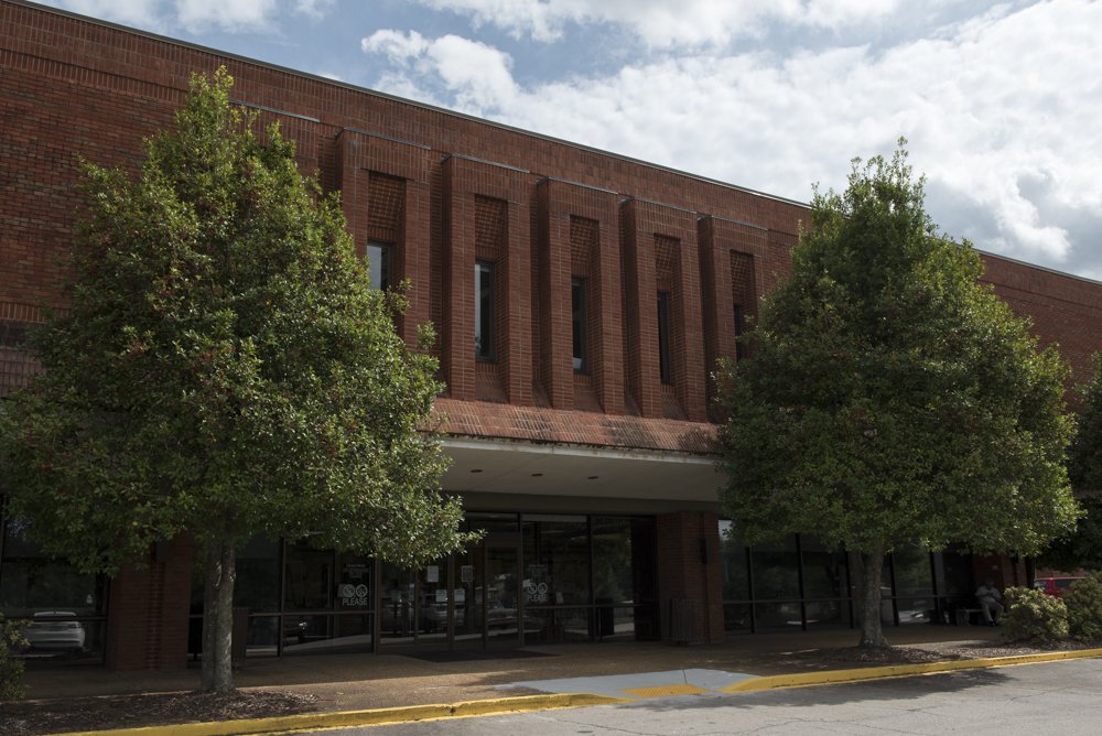 Donations being accepted for library’s used book sale - Gainesville Times