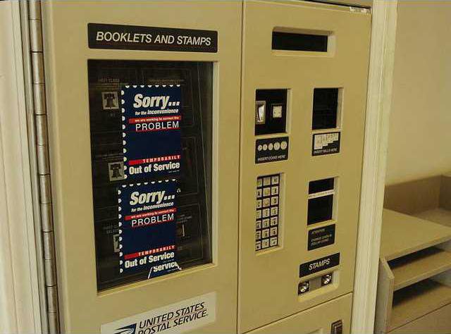 Post office stamps out its vending machines - Gainesville Times