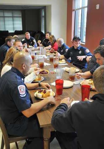 Firefighters mix fun with work on Thanksgiving - Gainesville Times