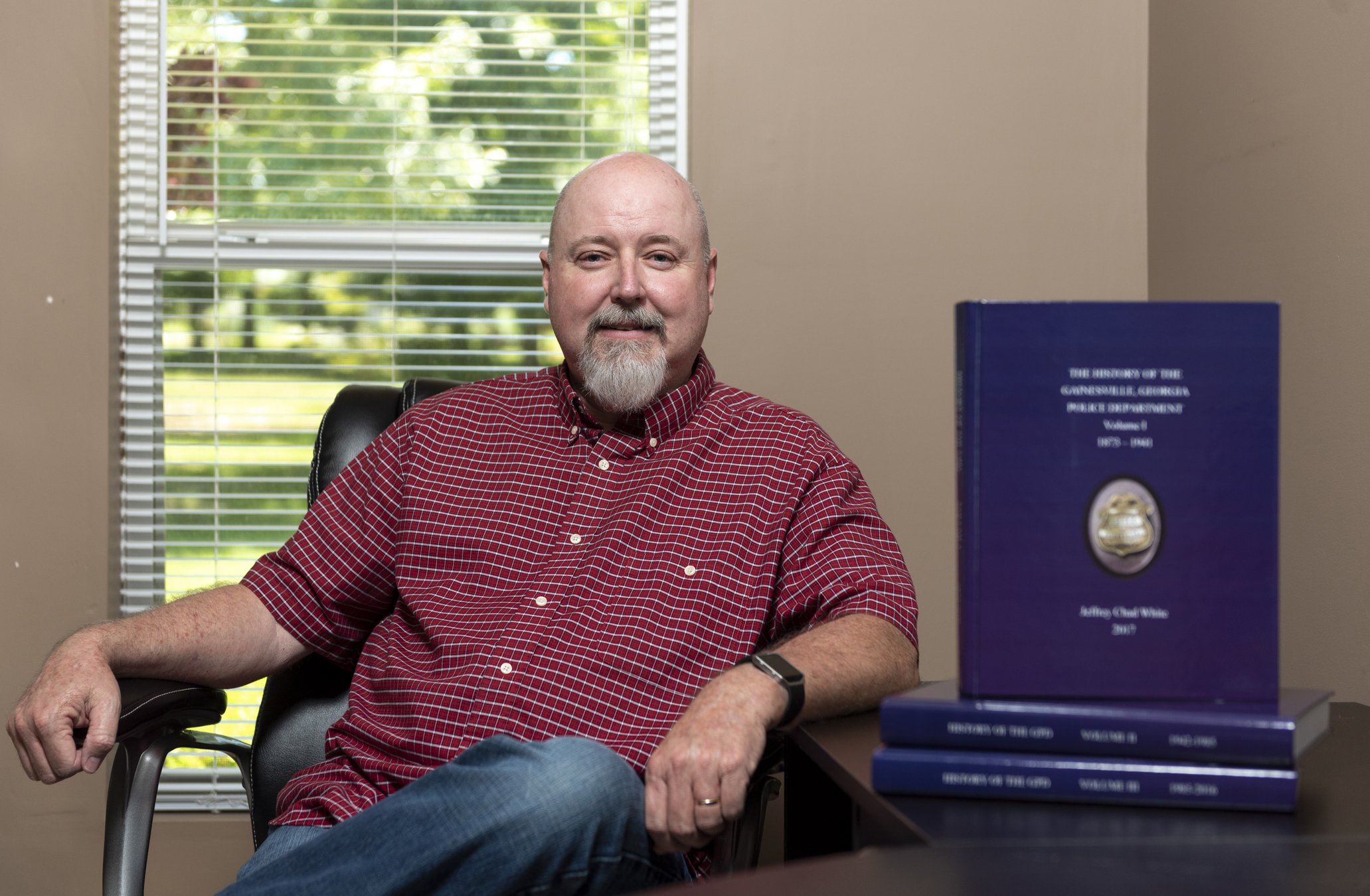 Retired police captain publishes history of Gainesville Police ...