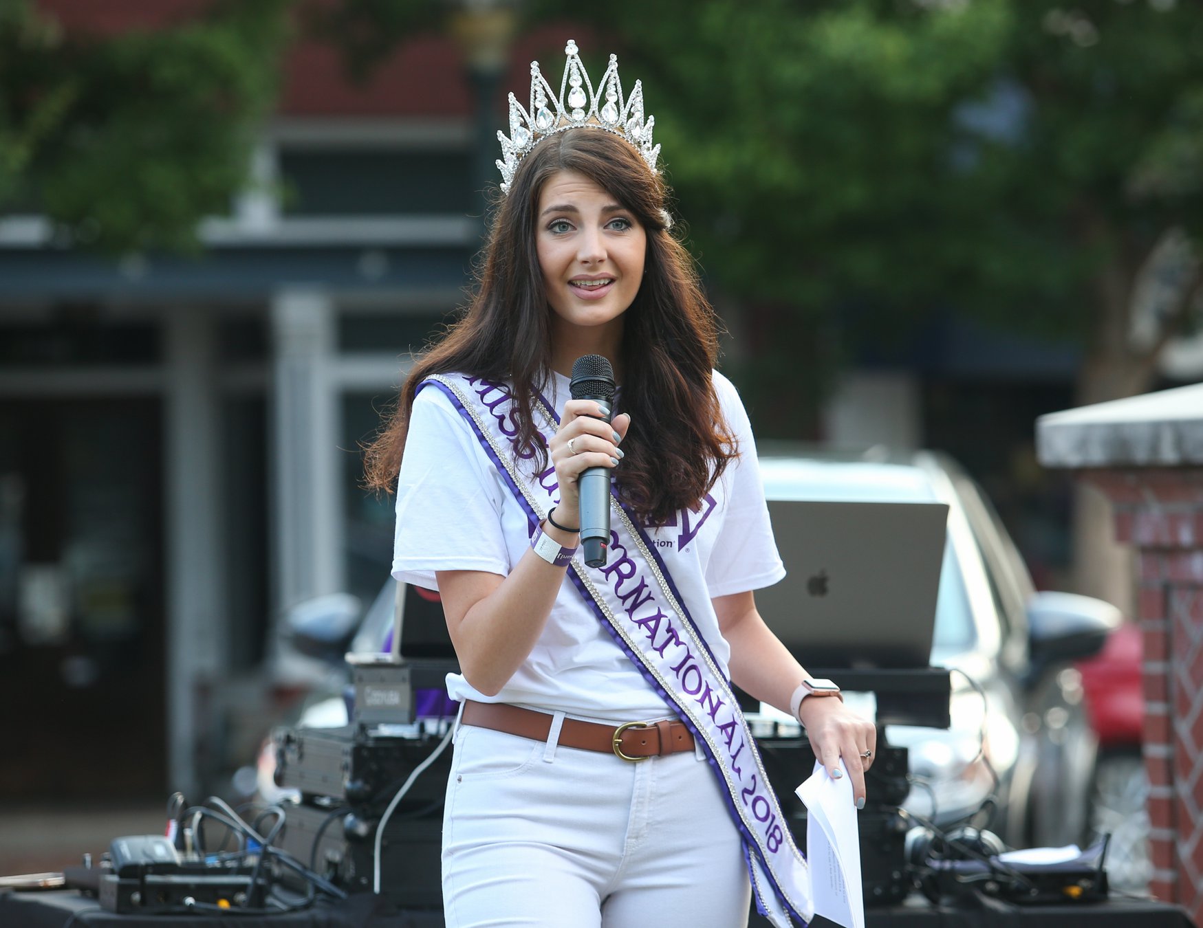 See why hundreds gathered for Walk to End Alzheimer’s in downtown Gainesville - Gainesville Times