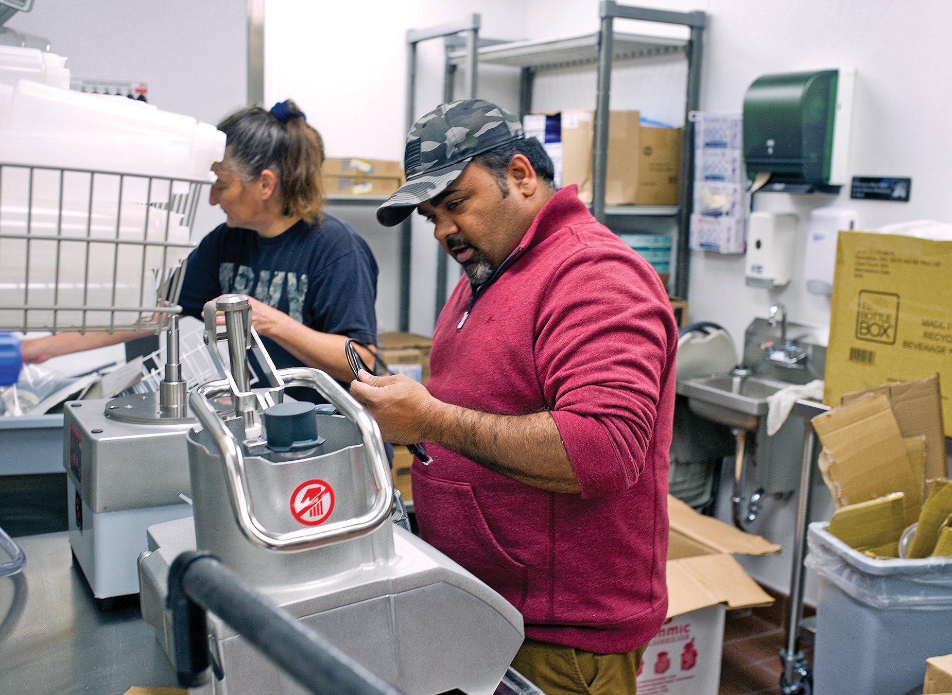 Del Taco employees will begin training soon as eatery prepares for ...