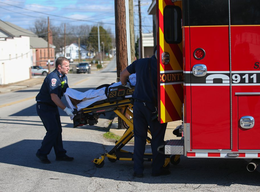 Man accidentally shoots self in leg on MLK Boulevard - Gainesville Times