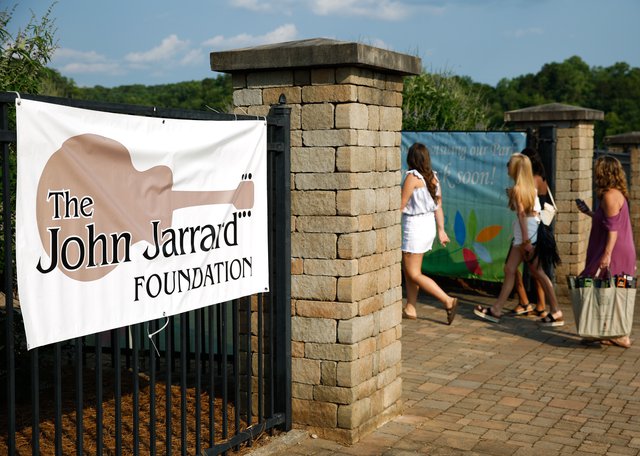 John Jarrard Foundation Lake Show in 6 photos - Gainesville Times