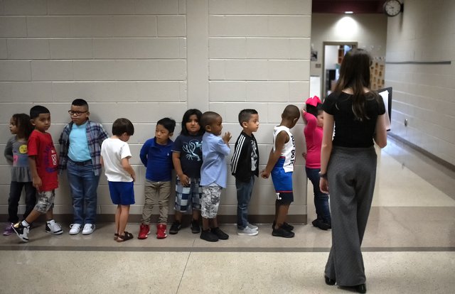 What the first day looked like at one Gainesville school, in 10 photos ...