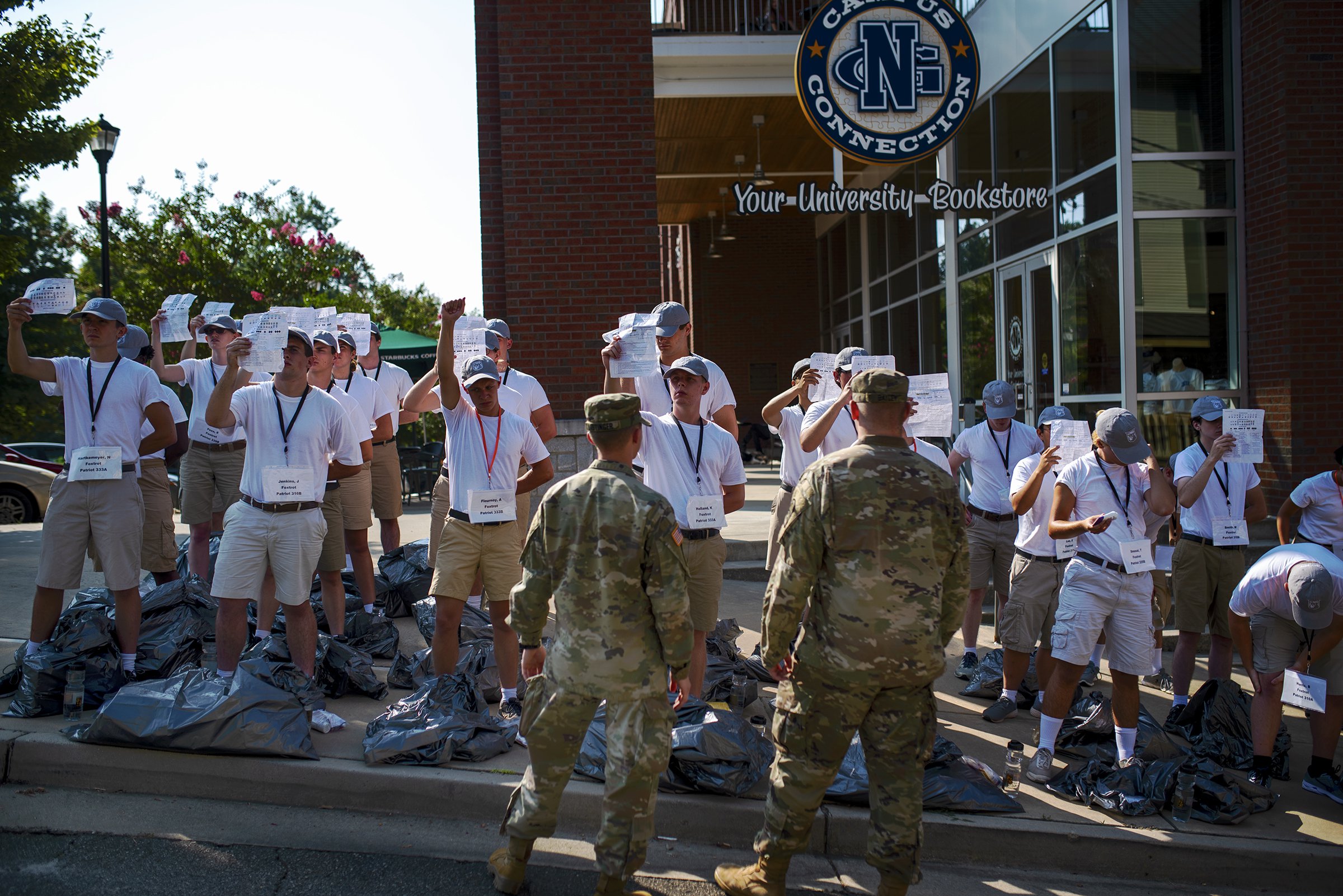 In 30 photos, experience freshman recruit orientation at UNG ...