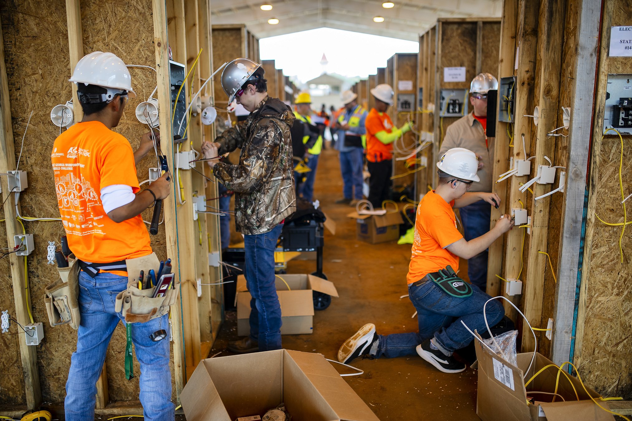 200 kids from 16 schools show off their construction skills ...