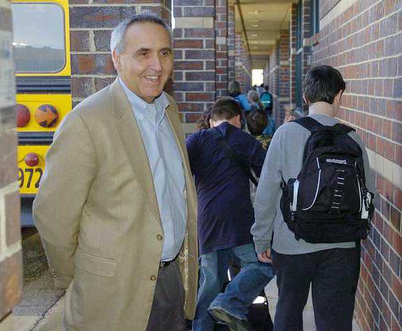 Former Mount Vernon principal remembered for his 'heart for kids ...