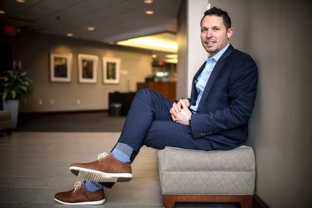 Meet Phil Bonelli, banker, motivational speaker, marathon runner and ...