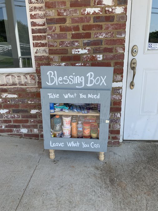 How this little box in Lula is helping those in need - Gainesville Times