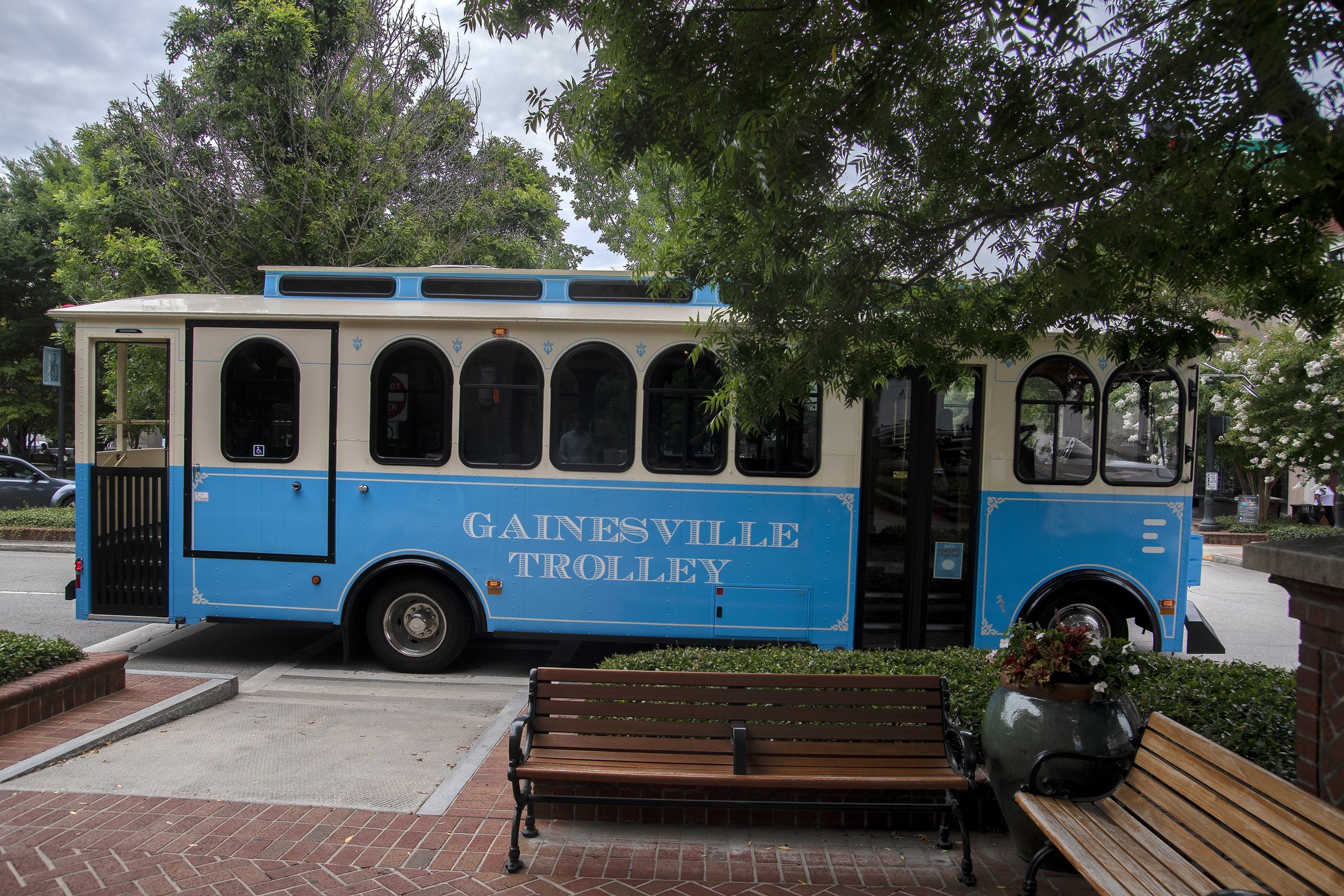 Trolley service rolls through summer with new stops, shorter routes ...