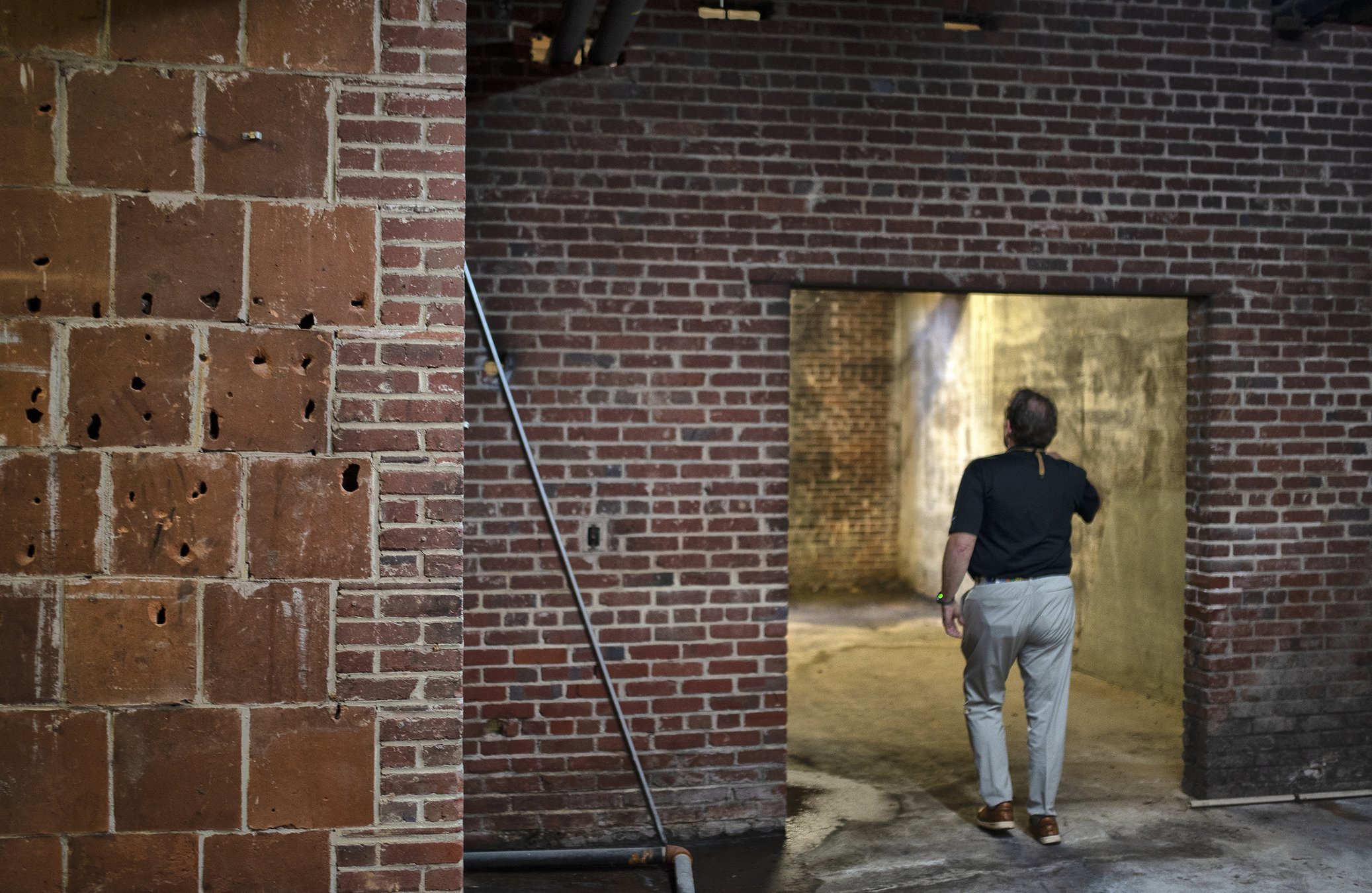 Hunt Tower retains art-deco flair, nods to Dixie-Hunt hotel history ...