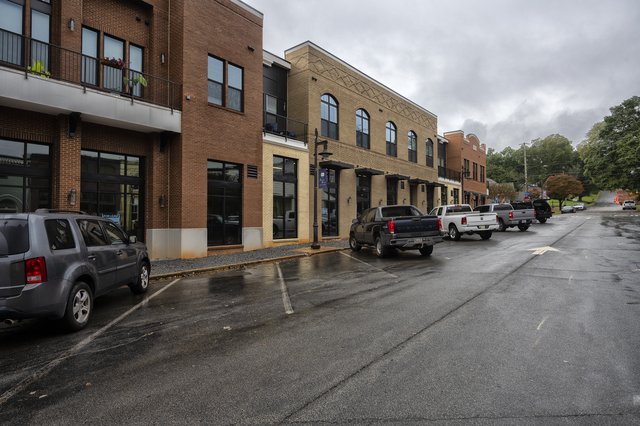 These Flowery Branch women want to fill retail void in their hometown ...