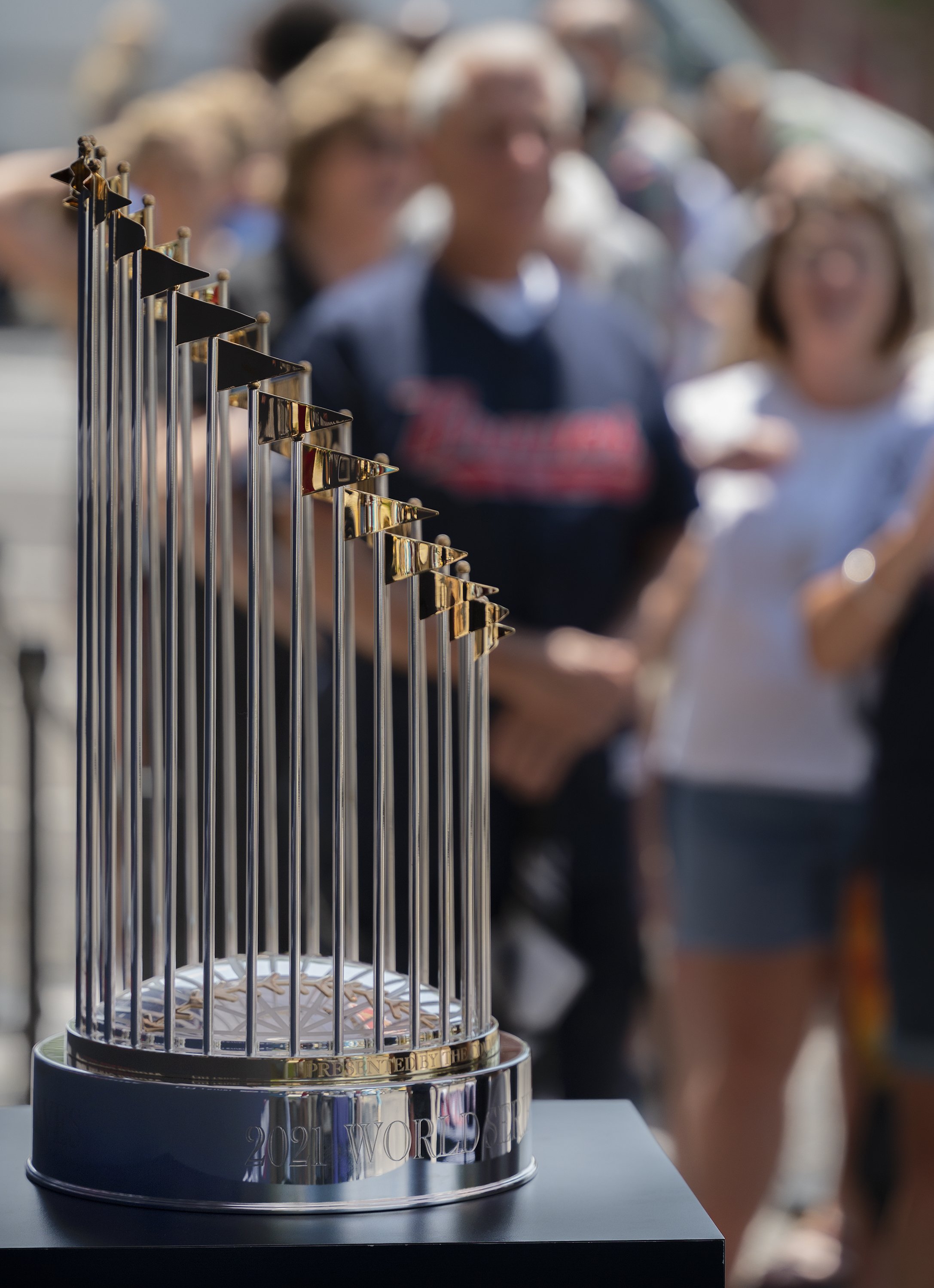 PHOTOS: Gainesville fans visit with Atlanta Braves 2021 World Series ...