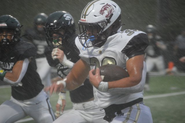 High school football: North Hall unable to overcome sluggish first ...