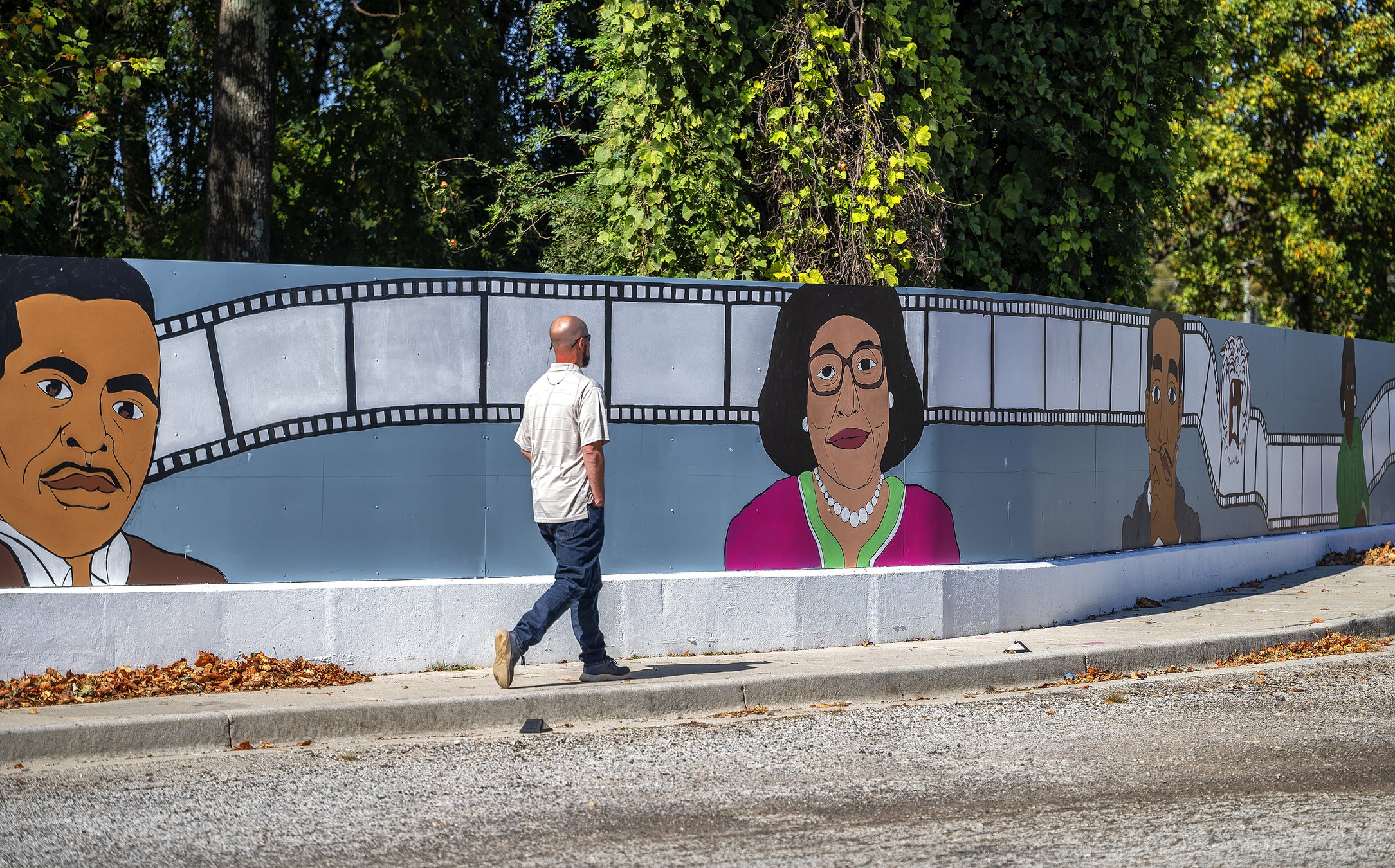 120-foot mural honors E.E. Butler and other ‘hidden figures’ of ...
