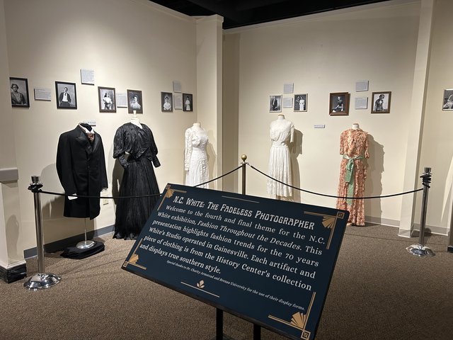 History's fashion trends take the runway in this museum exhibit finale ...
