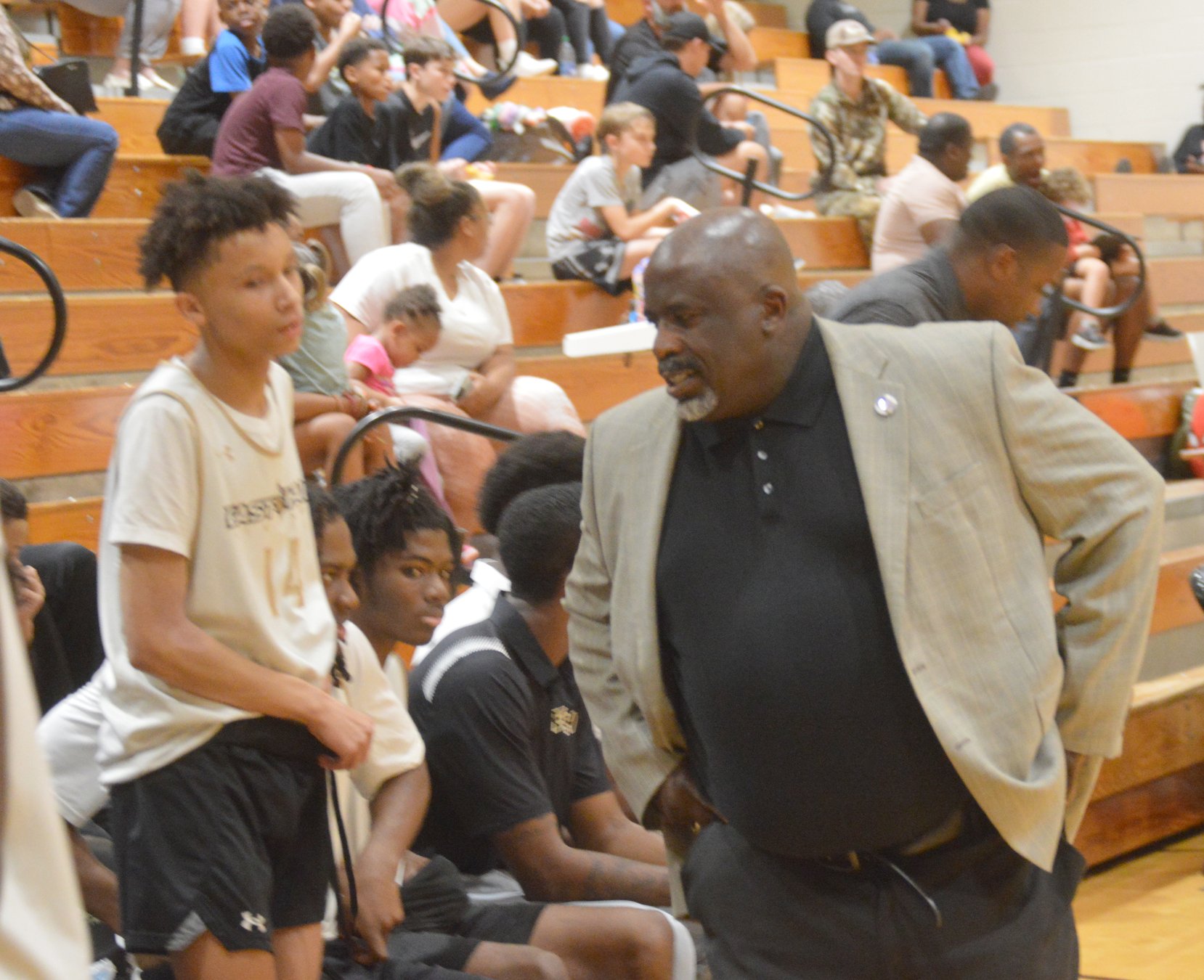 Boys basketball: Return of Joe Dix as East Hall coach has enthusiasm ...