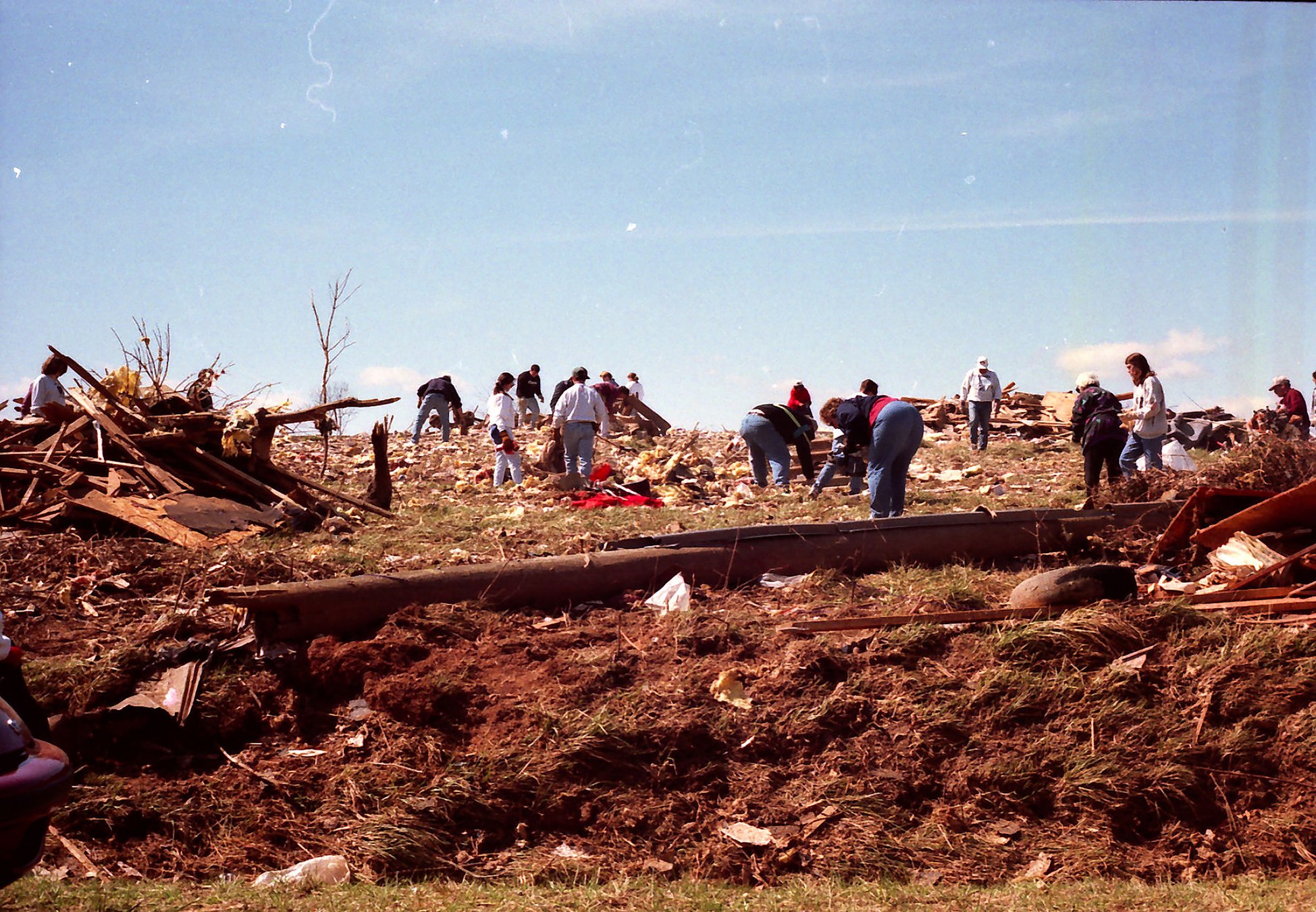 A timeline: Remembering North Hall tornado's destruction 25 years ago ...