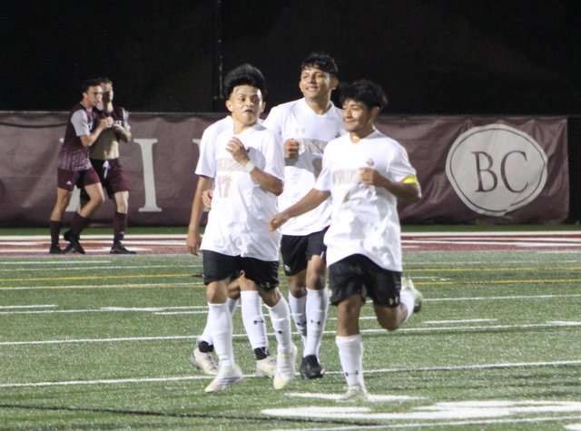 High school soccer playoffs: Third-ranked East Hall stumbles late in ...