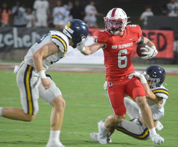 High school football: Gainesville running back Gavin Hall has team ...