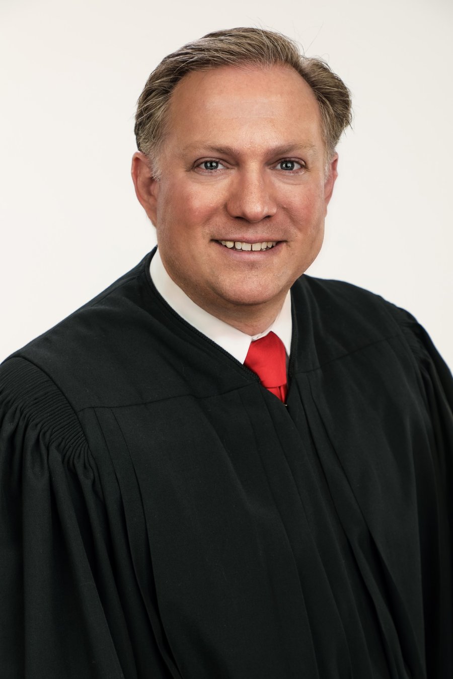 State Court Judge Breakfield announces plans to run for Superior Court ...