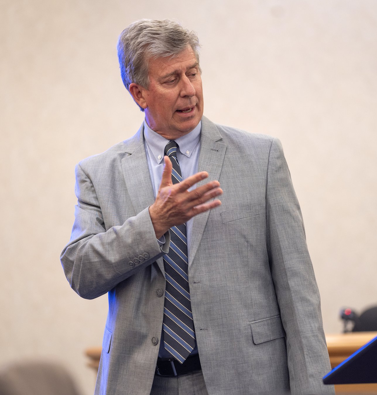 ‘You gotta look for the laughs’: Public defender Larry Duttweiler ...