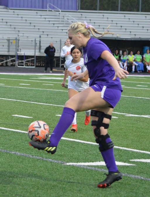 Soccer scoreboard: Cherokee Bluff's Kaitlin Cook plays with injured ...