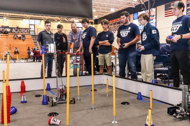 Lakeview Academy one of 10 schools in U.S. honored for robotics program ...