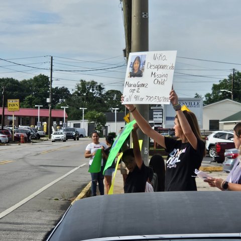 WATCH: Father speaks out on missing Gainesville girl, community continues to search ...