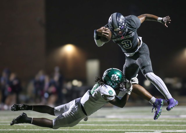 High school football: West Hall's Hayes erupts for another big game in ...