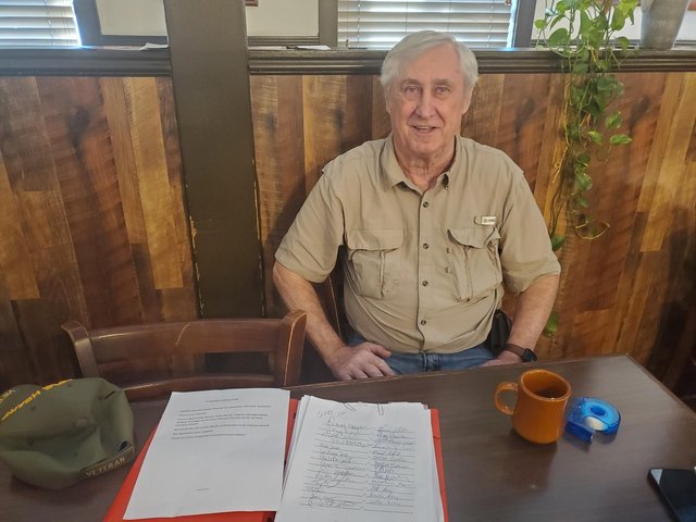 This local Vietnam veteran is spearheading a petition for a Veterans ...