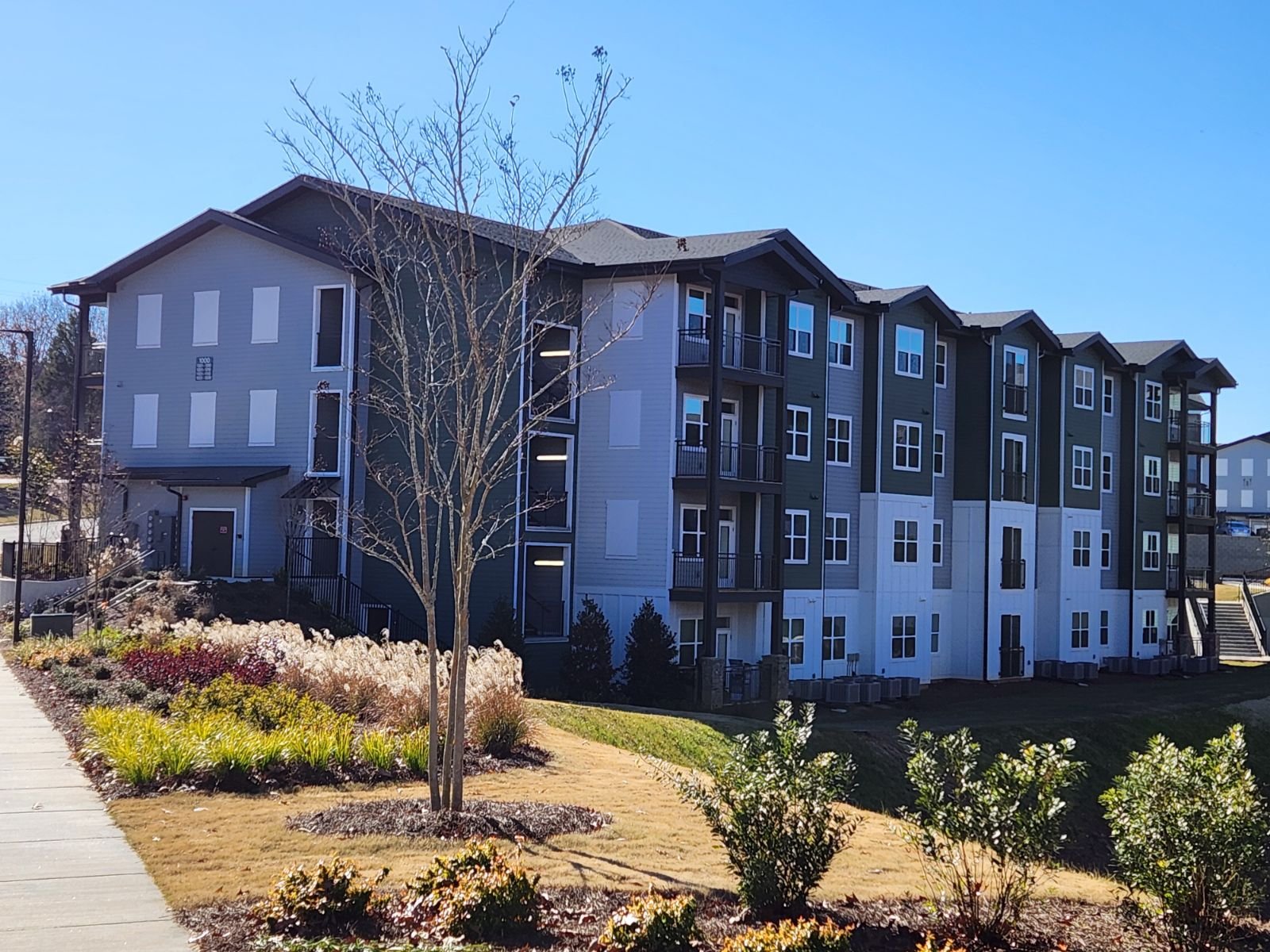 300-unit apartment complex opens in northeast Hall County - Gainesville ...