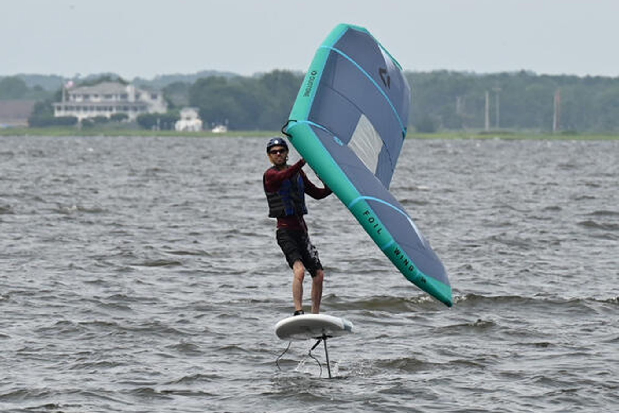 Wing surfer killed on Lake Lanier after he crashes into boat ...