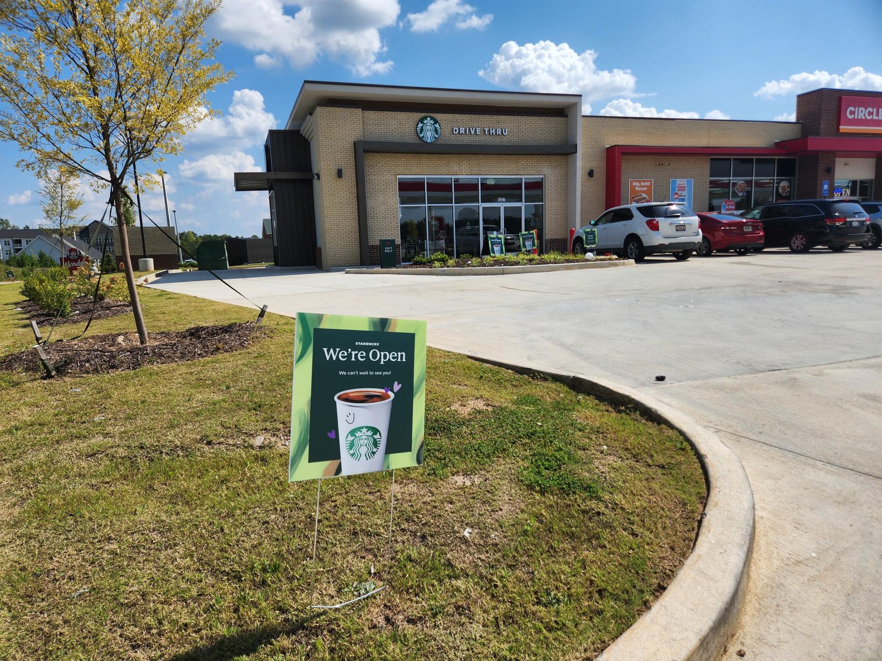 A new Starbucks has opened in South Hall. Here’s where. - Gainesville Times