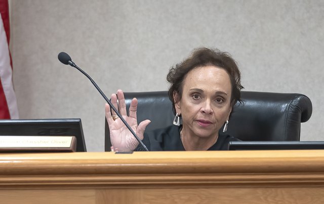 Judge holds DA’s office in contempt over cell phone evidence in ...