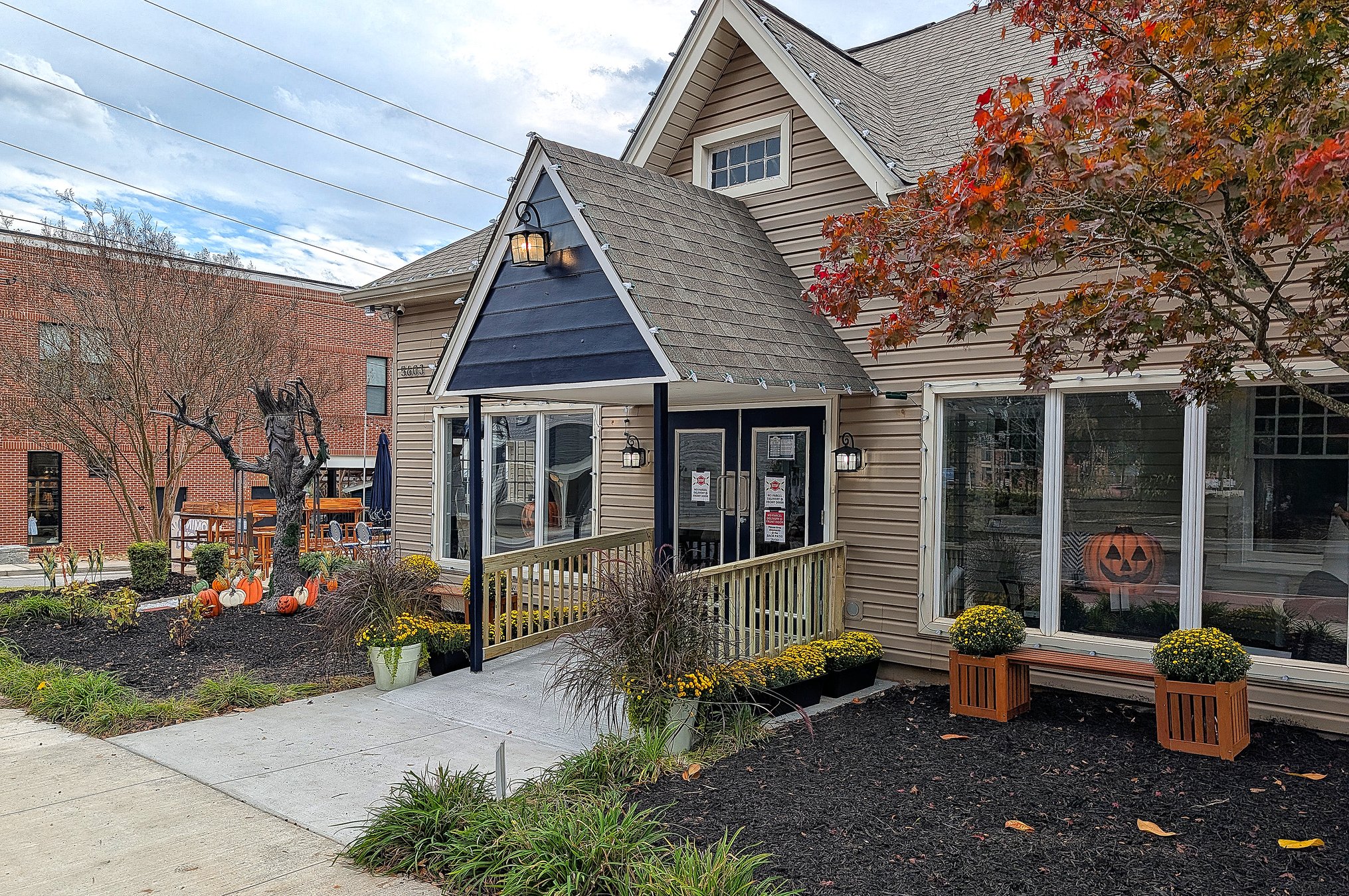 The Porch on Main to open in Flowery Branch with wine, candy and local ...